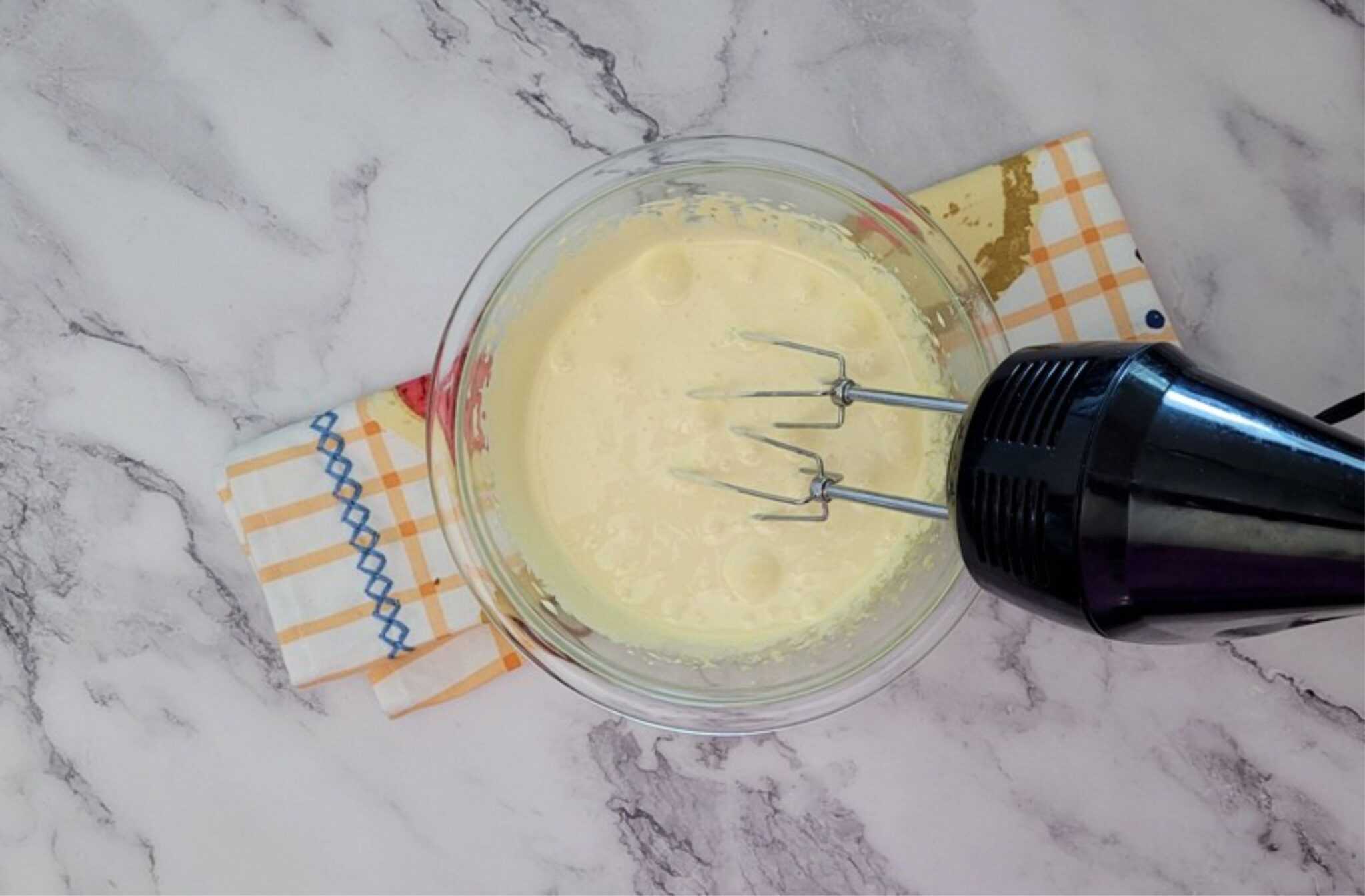 Easy Mango Tres Leches - Desserts With Stephanie