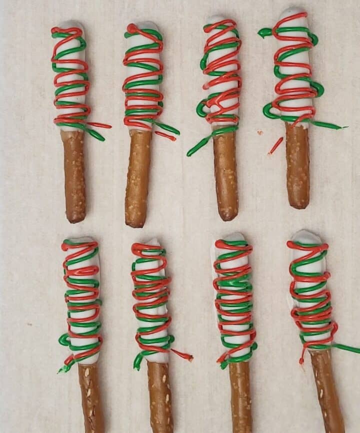 Christmas Pretzel Rods - Desserts With Stephanie