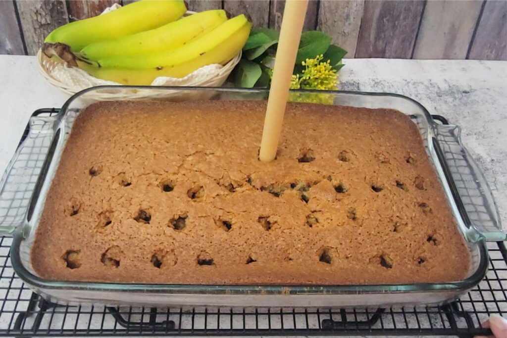 Easy Peanut Butter Banana Poke Cake - Desserts With Stephanie